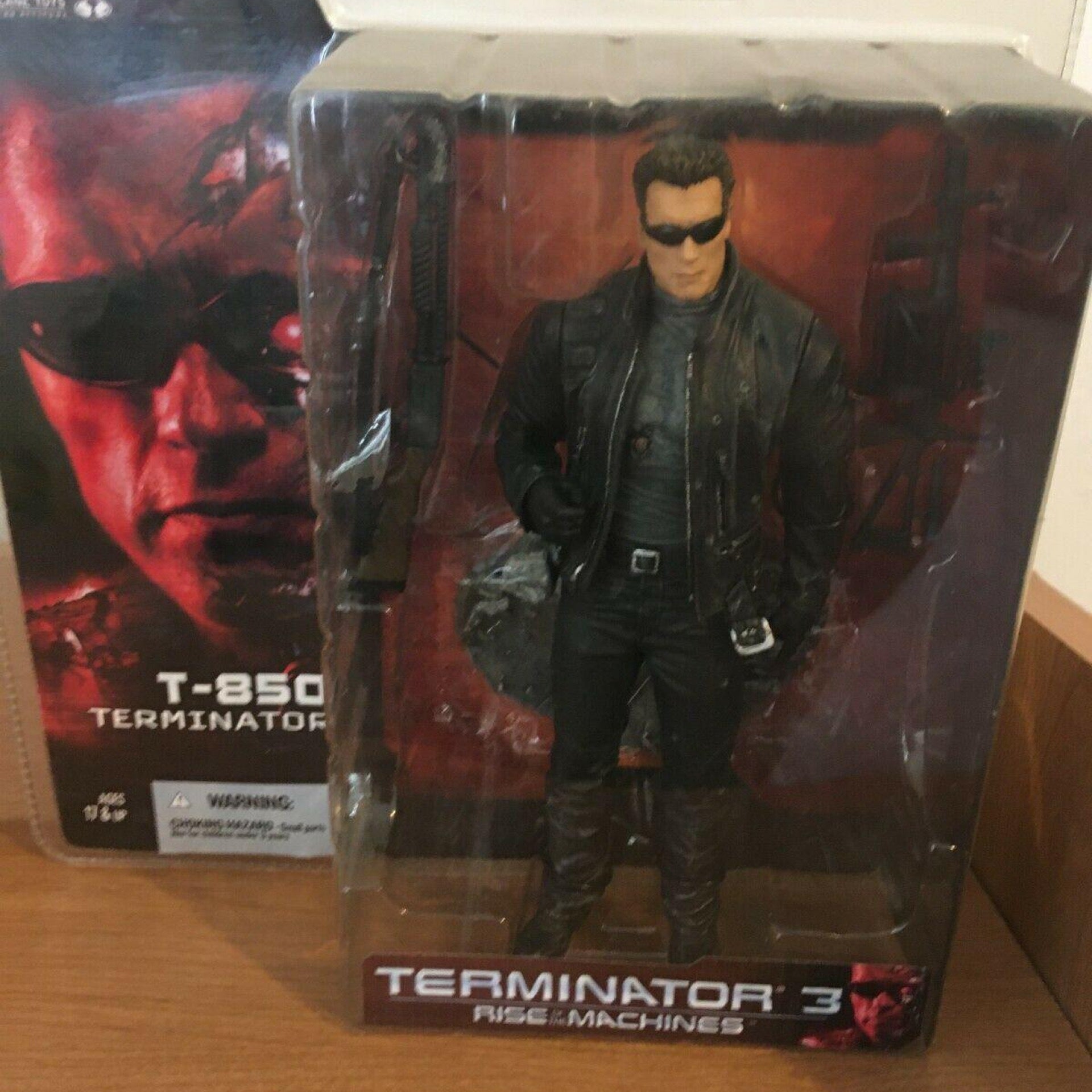 Terminator T3: Rise of the Machines T-850 with Coffin Action Figure ...