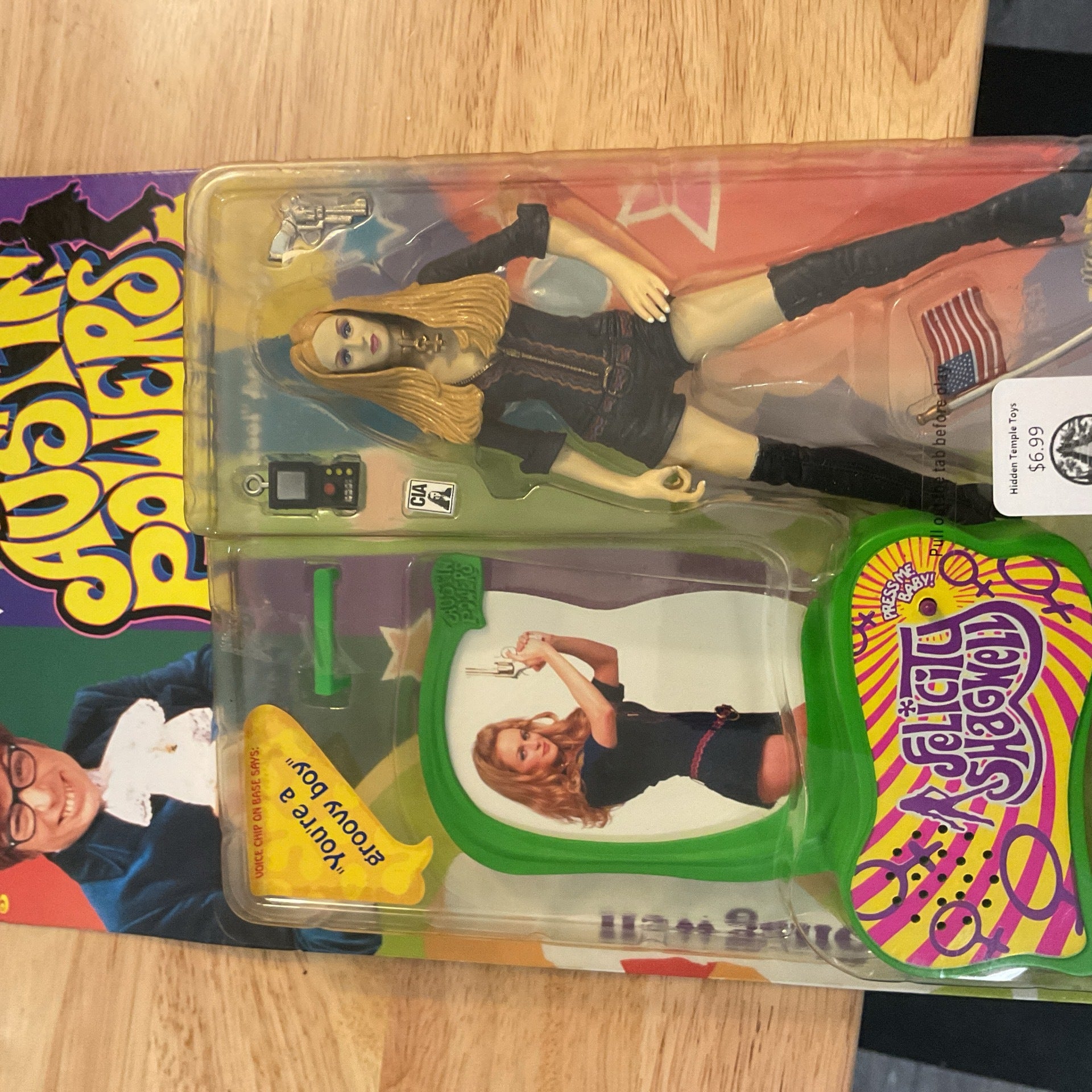 Austin Powers Felicity Shagwell | Hidden Temple Toys